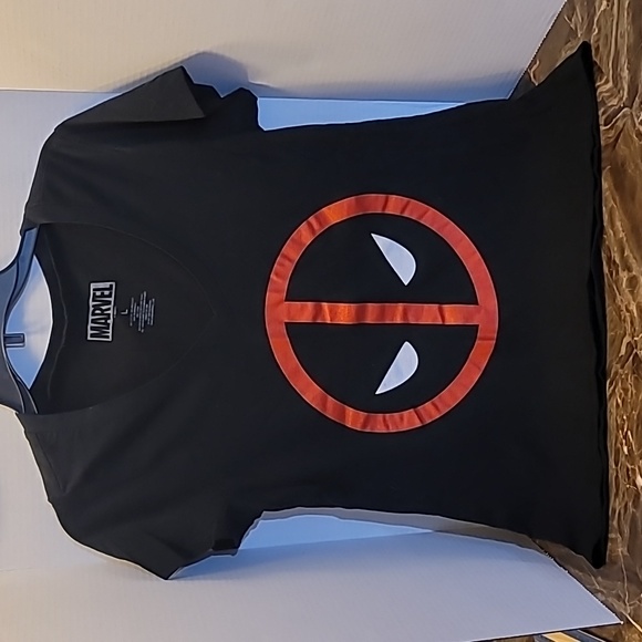 Marvel | Tops | Deadpool Tee | Poshmark